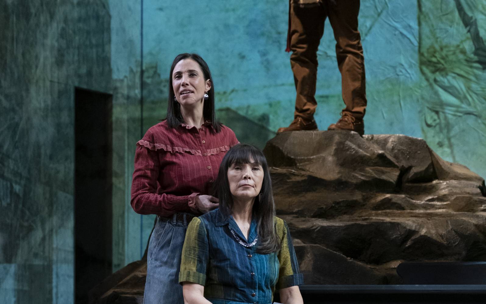 Press: Manahatta | Yale Repertory Theatre